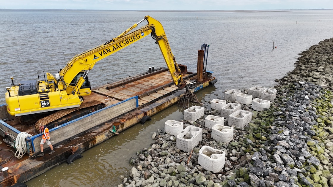Largest artificial reef on the Dutch coastal sea wall