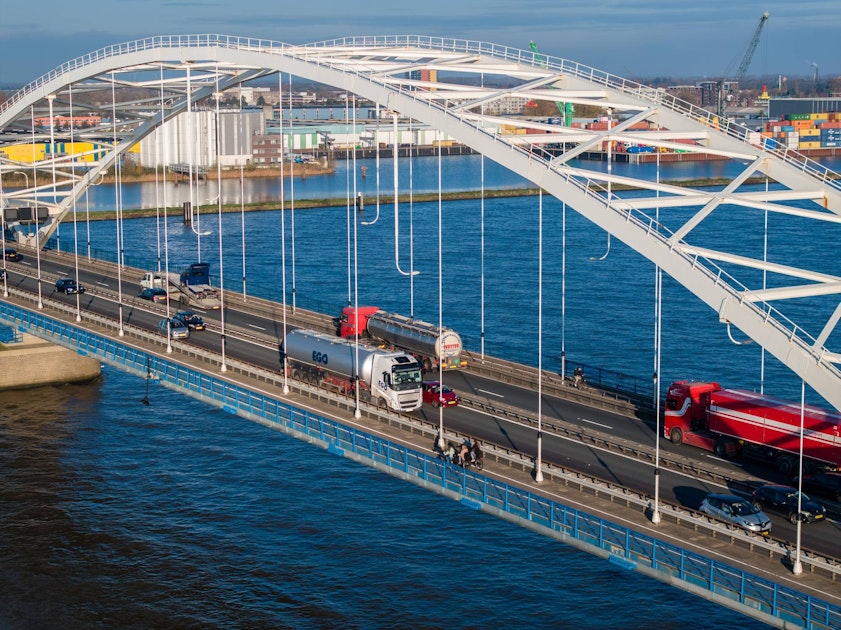 Merwedebrug Gorinchem ’s nachts dicht voor onderhoud