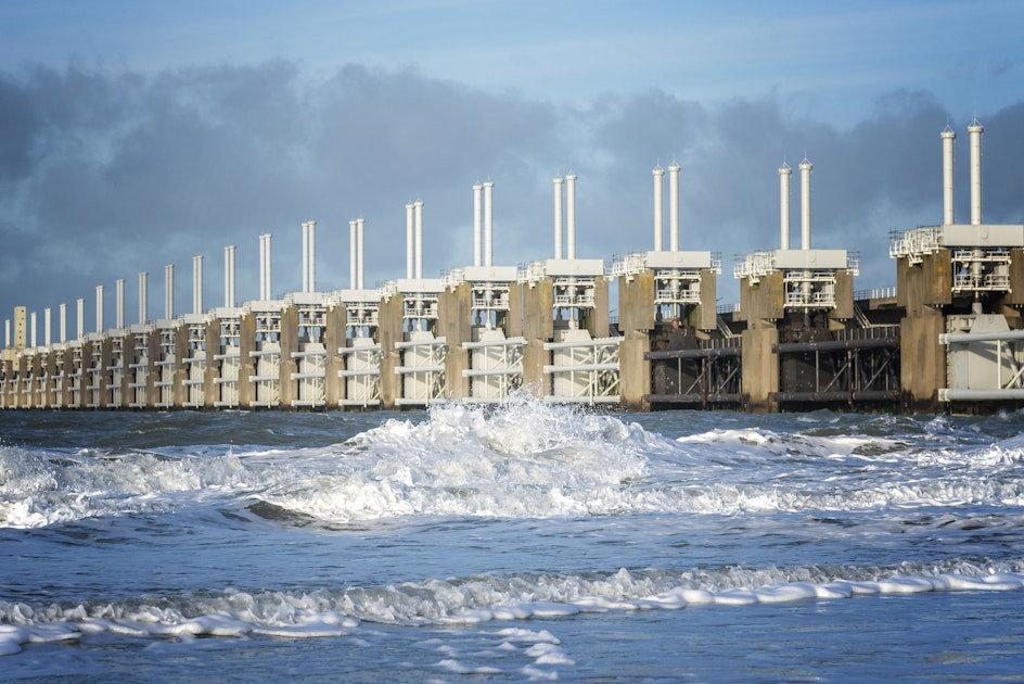 STORM_SAFE: Ensuring software for water infrastructure